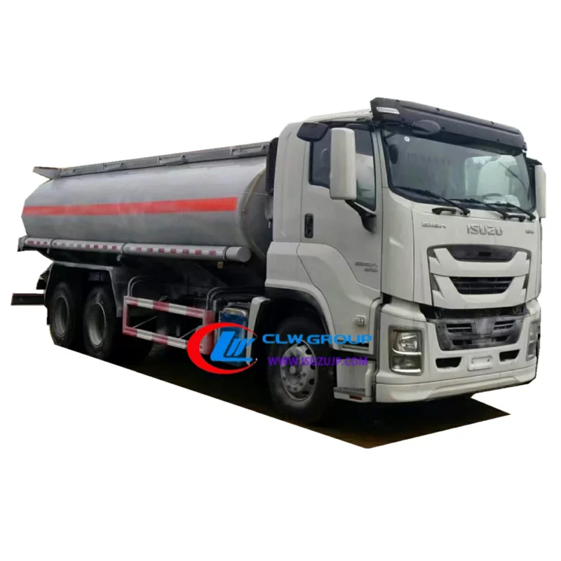 ISUZU ELF 3000kg small oil tanker truck for sale