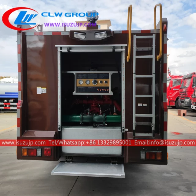 4X4 ISUZU FTR 6m3 water tank fire truck